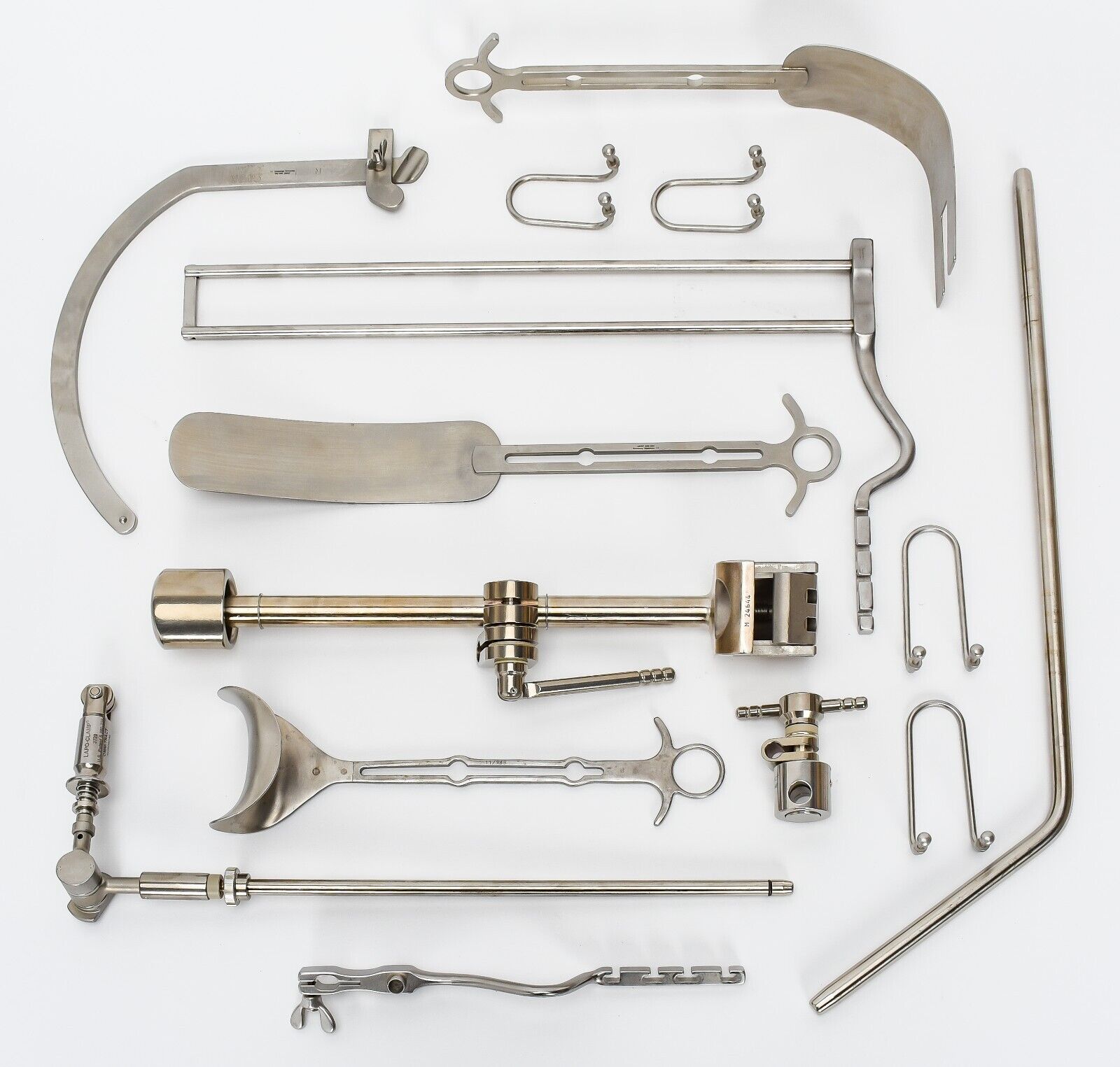 Integra Omni-Tract LapoTract Retractor Set 3422R 205-324 MB574R 205-32 ...